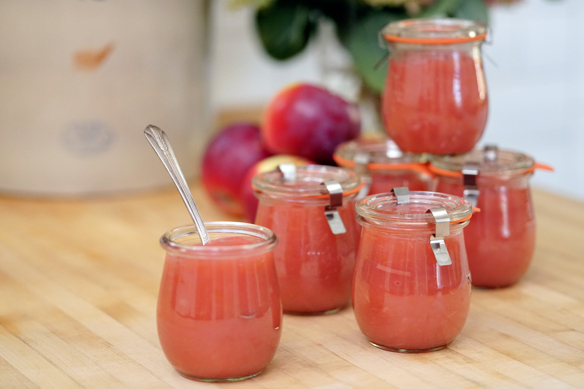 Easy Homemade Applesauce Recipe (A Pretty Pink Variety!) - ZoëBakes